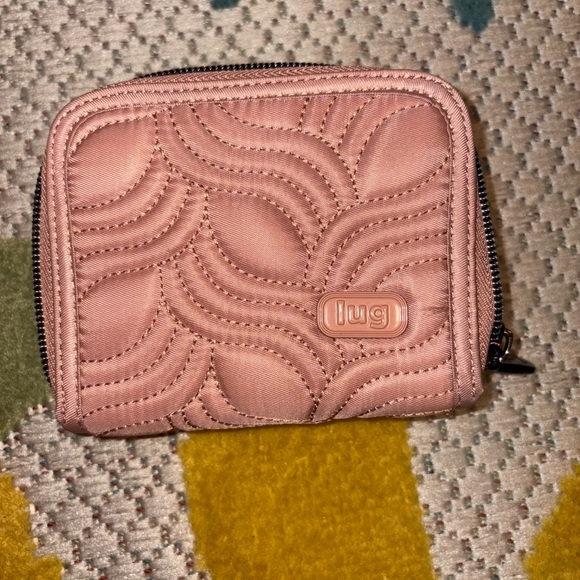 lug | Bags | Compact And Functional Lug Splits Rfid Wallet In Blush ...